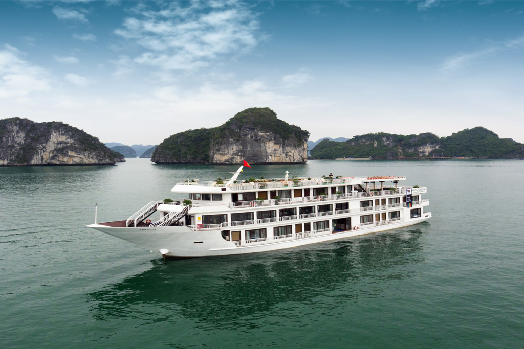 Alisa Cruise Lan Ha Bay | Incredible Asia Journeys