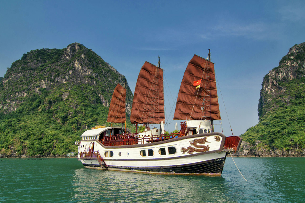 Red Dragon Junk Halong Bay | Incredible Asia Journeys